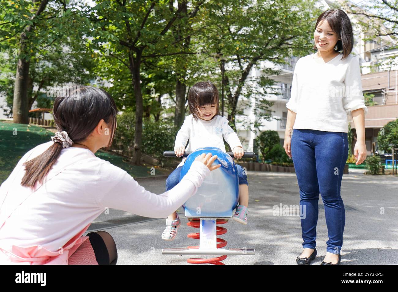 Kindergarten school bus hi-res stock photography and images - Alamy