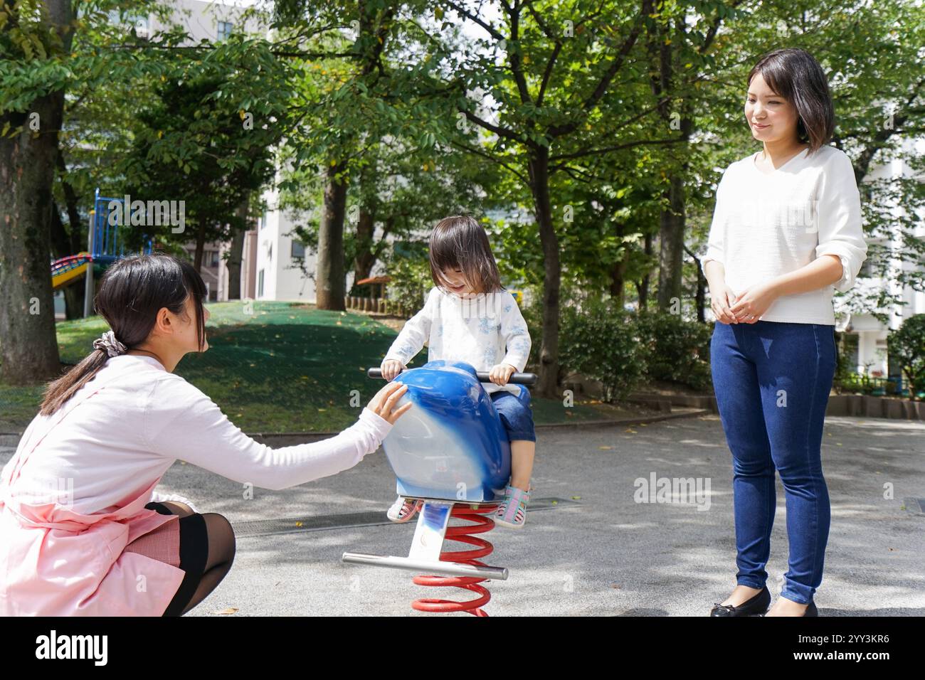 Kindergarten school bus hi-res stock photography and images - Alamy