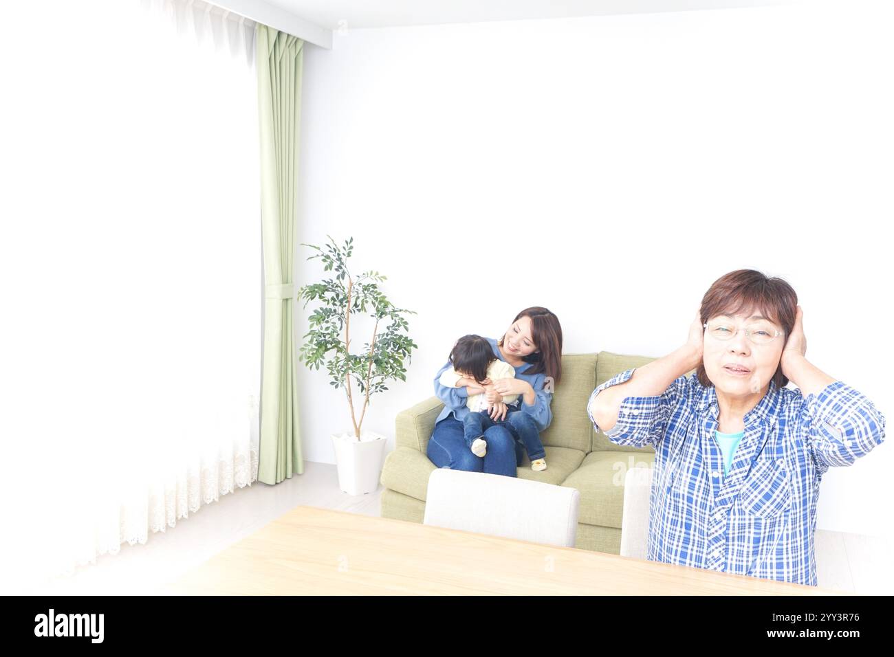Family returning with their children to their hometown Stock Photo - Alamy