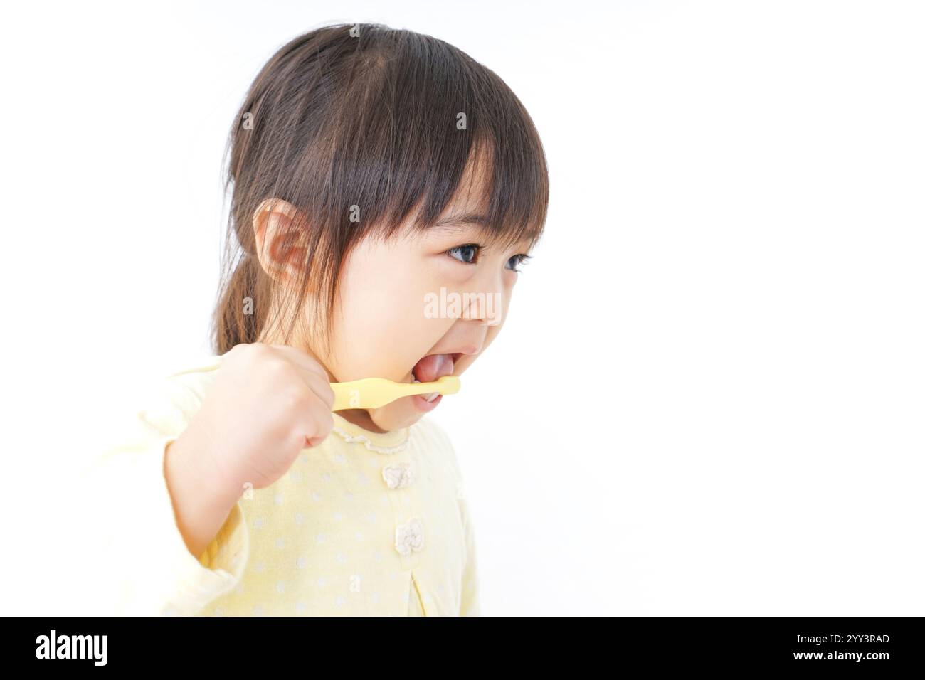 Child brushing teeth Stock Photo - Alamy