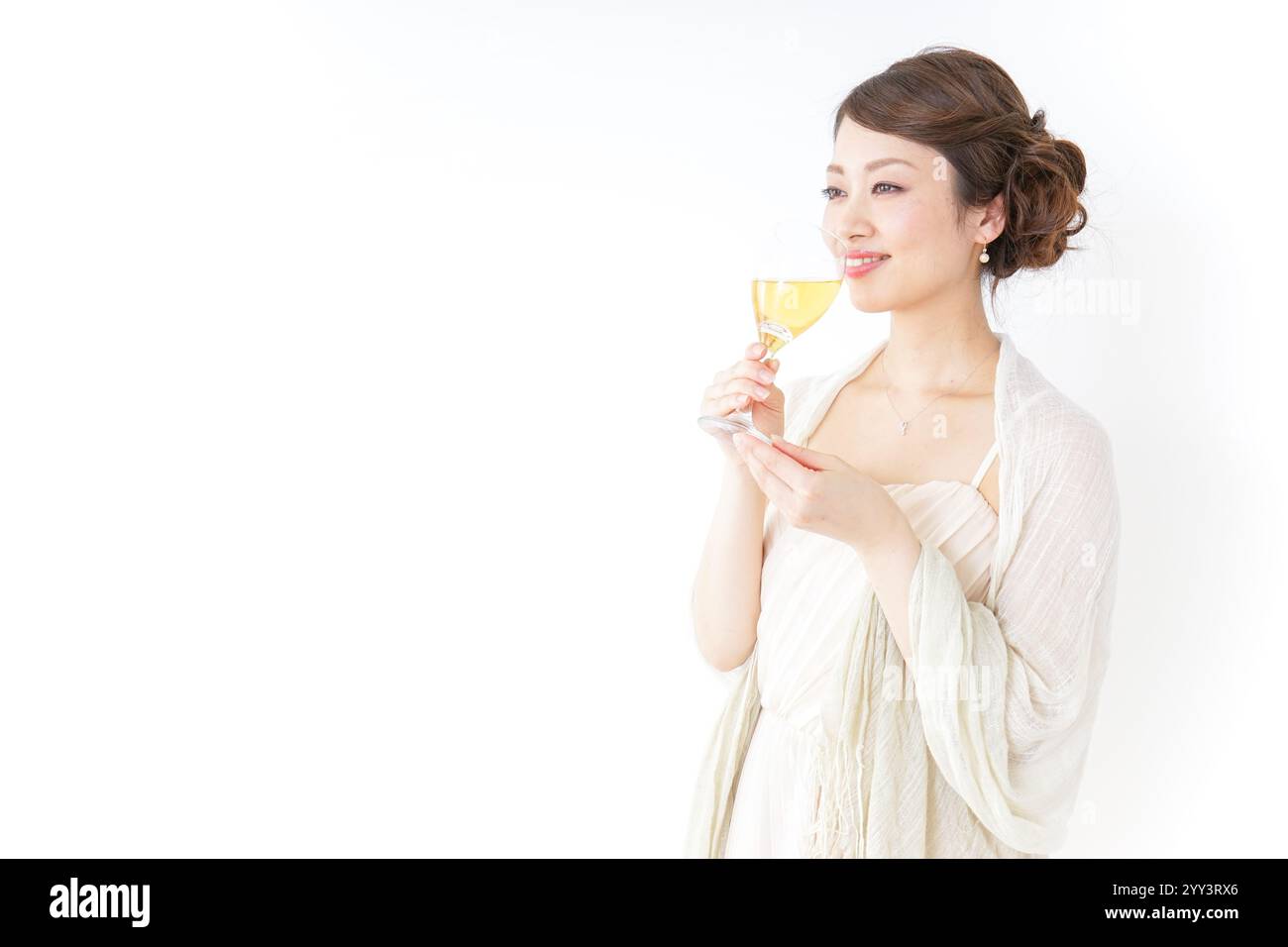 Women drinking alcohol Stock Photo - Alamy