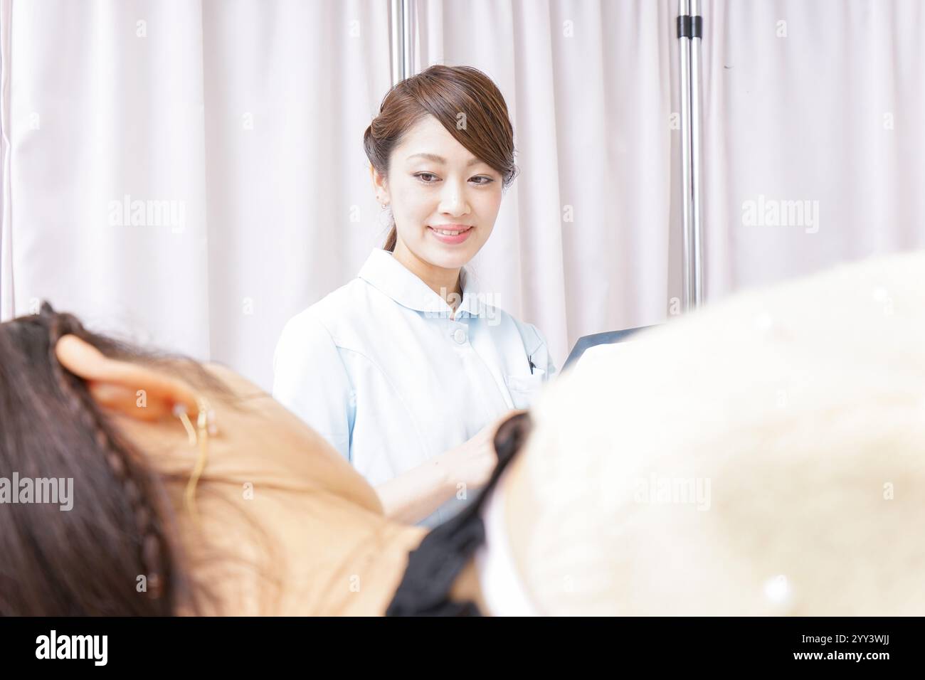Doctors and nurses working at the hospital Stock Photo - Alamy