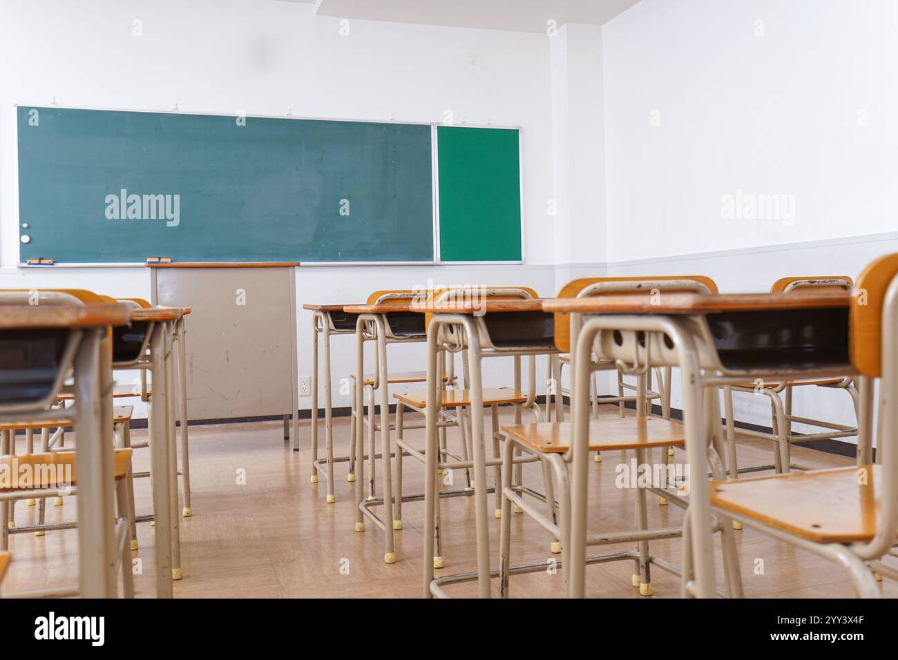 Image of a classroom at school Stock Photo - Alamy