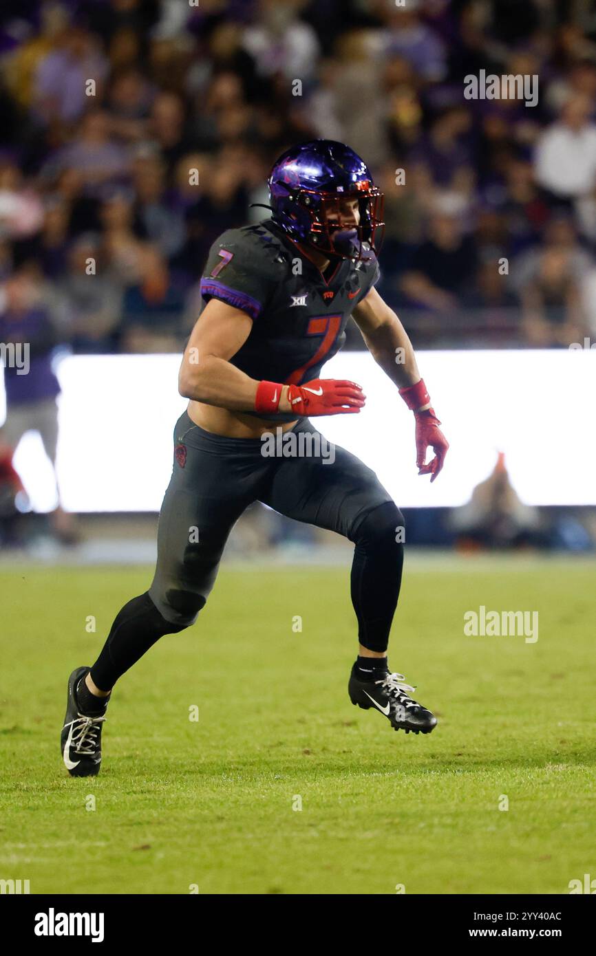 TCU wide receiver JP Richardson (7) runs a pass route during an NCAA ...