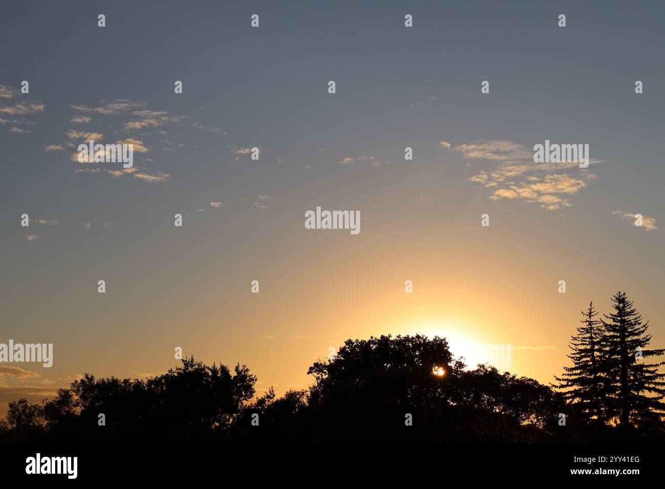 Orange tinted sky hi-res stock photography and images - Alamy