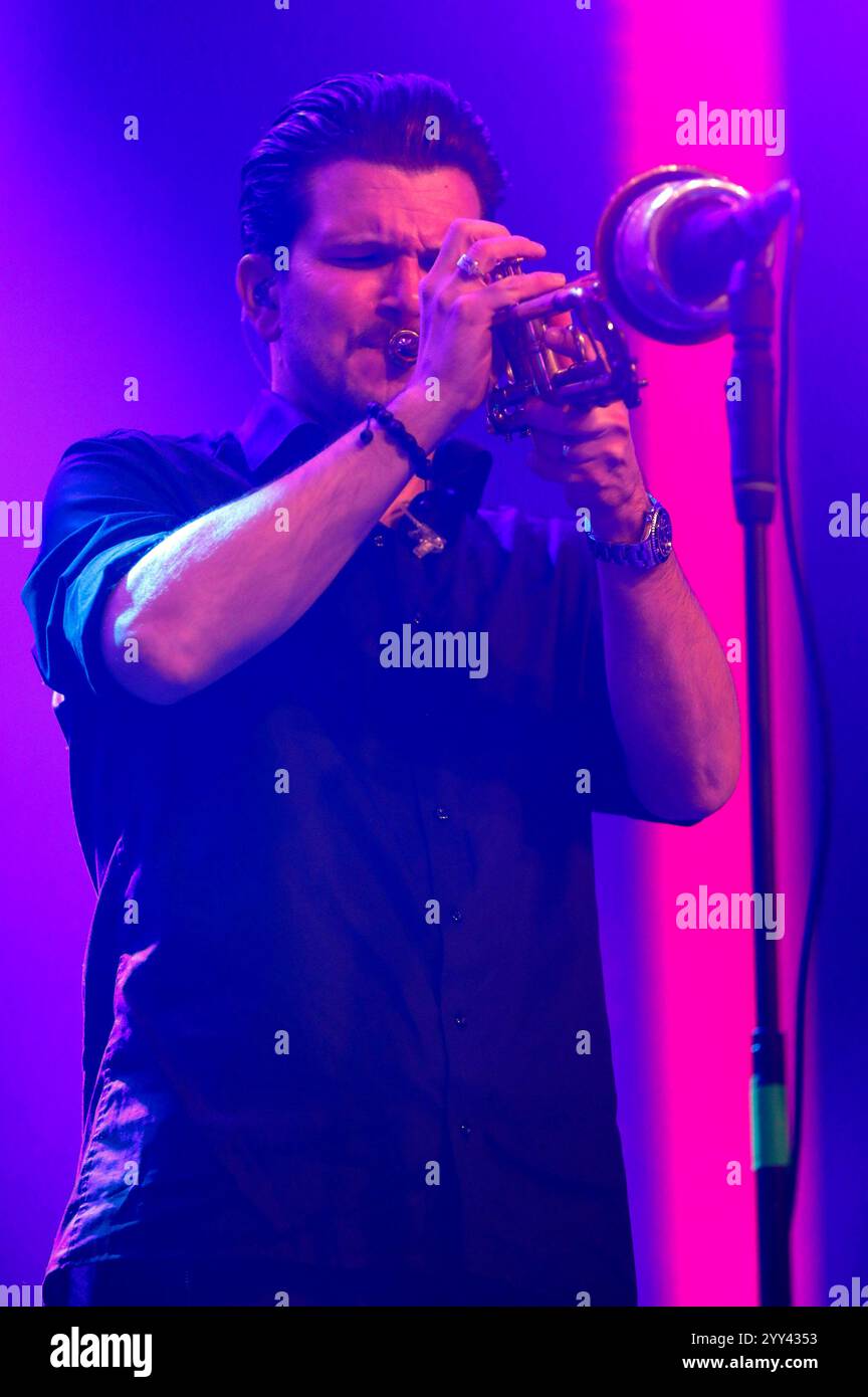 Michael Kuhlvon Brings live beim Weihnachtskonzert - Leise rieselt der ...