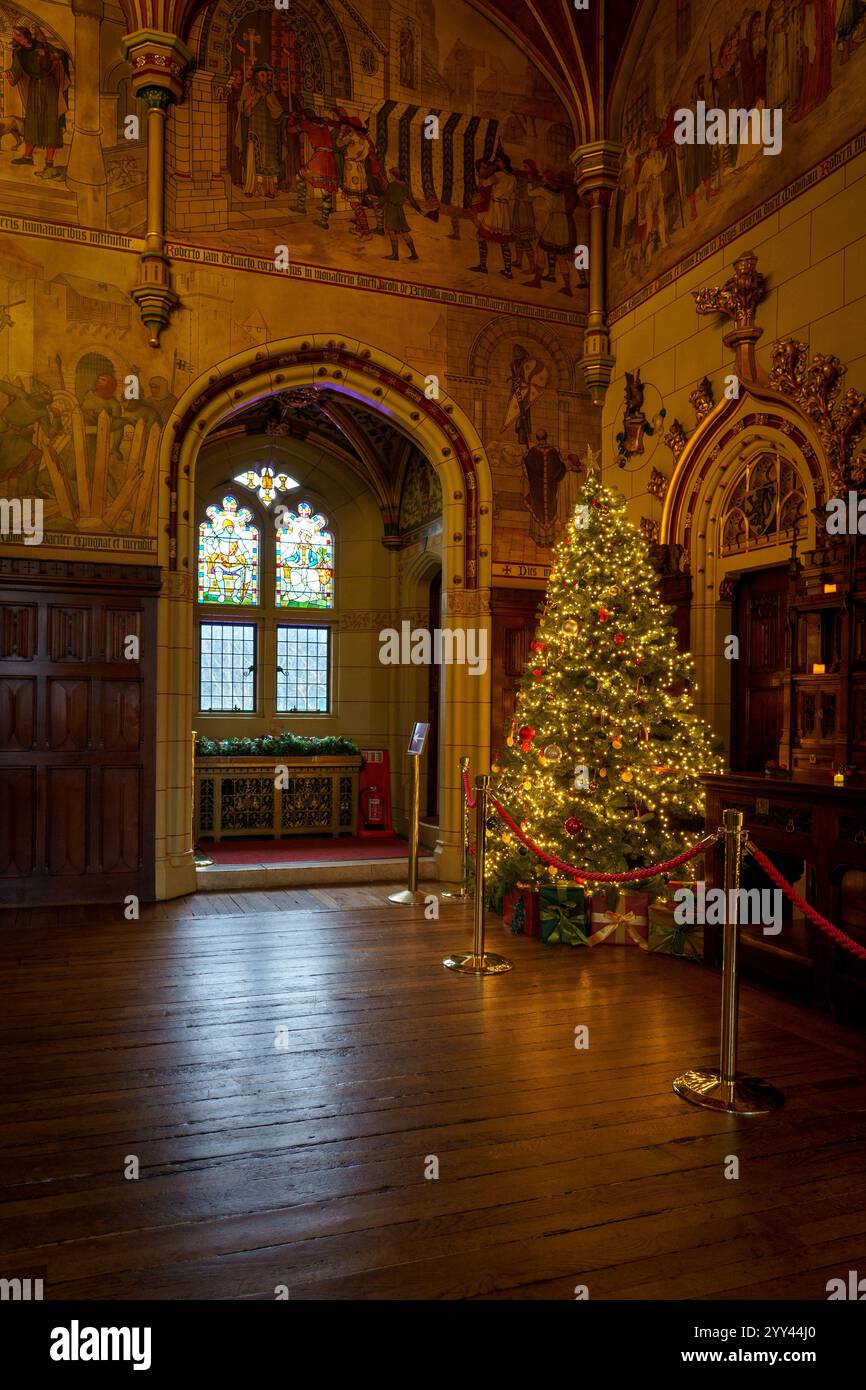 Cardiff castle interior hi-res stock photography and images - Alamy