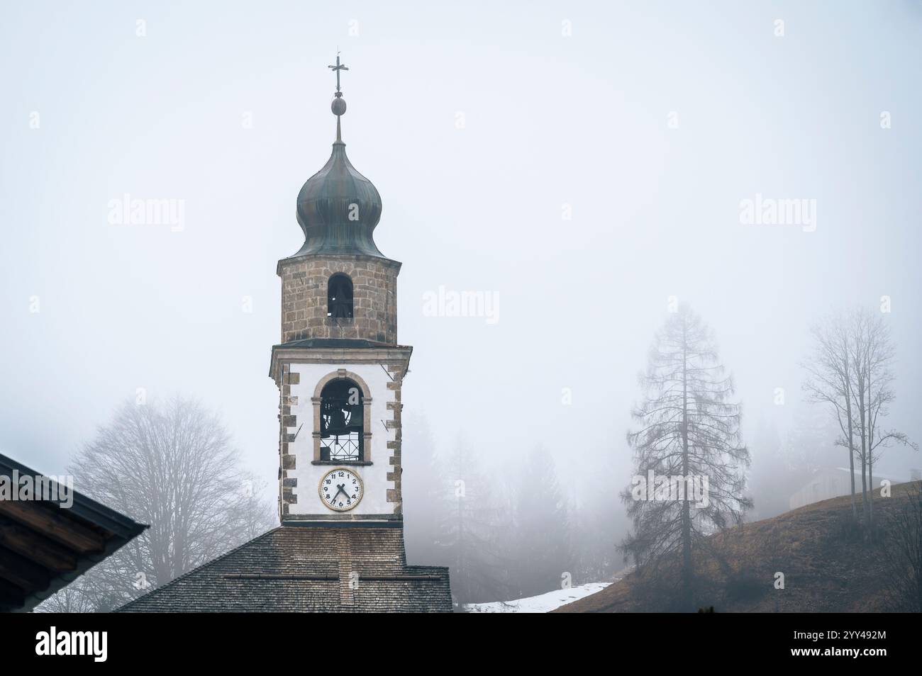 Ancient carnival with wooden masks from Sauris. Magic of Carnia for the ...