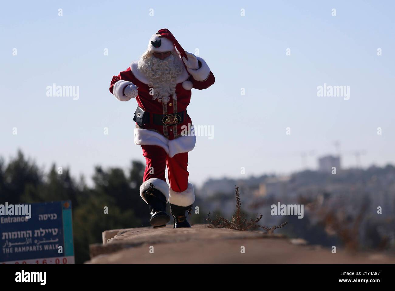 Christmas preparations in Jerusalem JERUSALEM - DECEMBER 19: Christian ...
