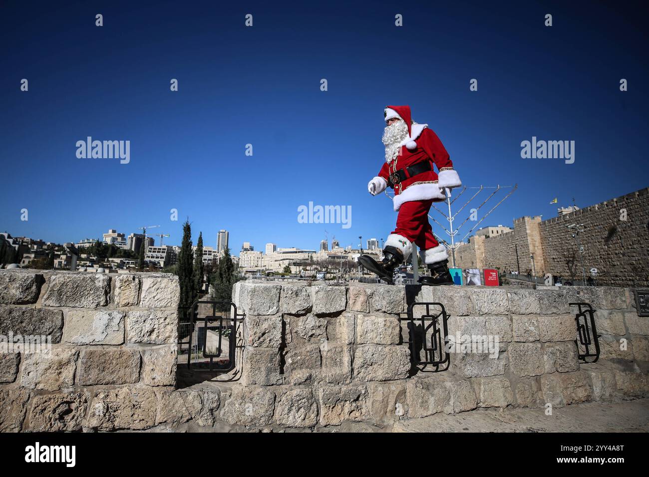 Christmas preparations in Jerusalem JERUSALEM - DECEMBER 19: Christian ...