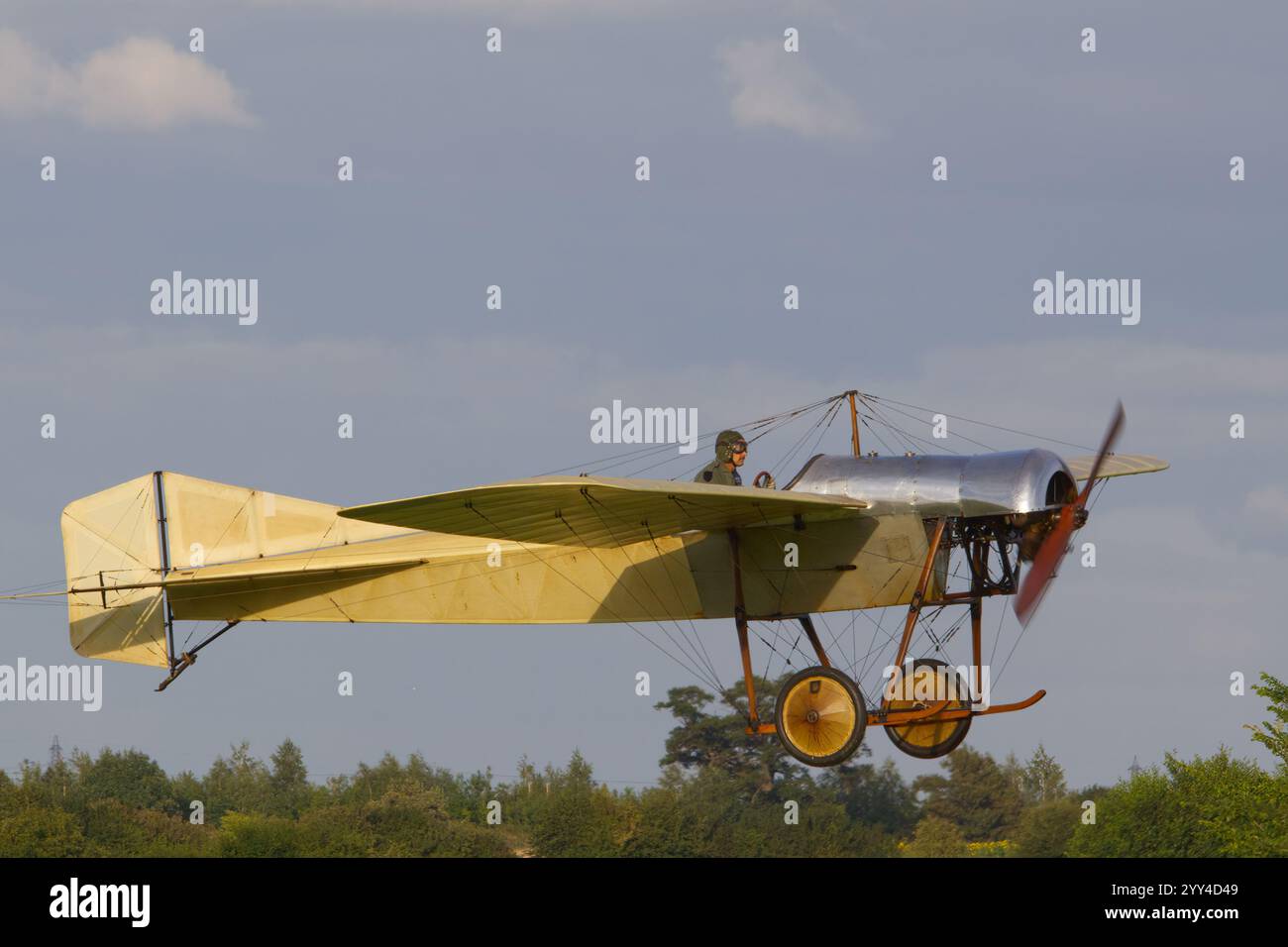 Blackburn type D aeroplane in flight Stock Photo - Alamy