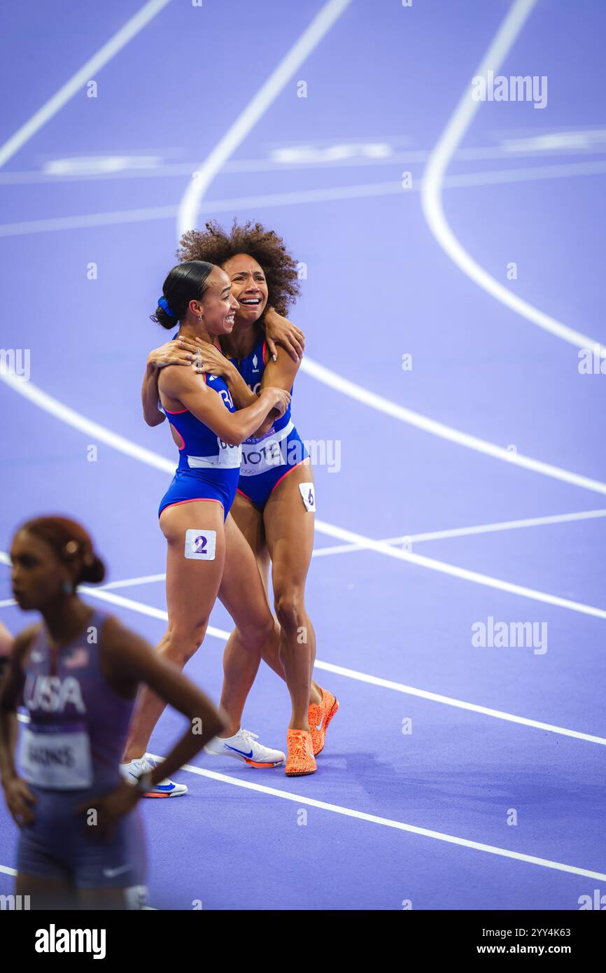 Rénelle Lamote and Anaïs Bourgoin participating in the 800 meters at ...