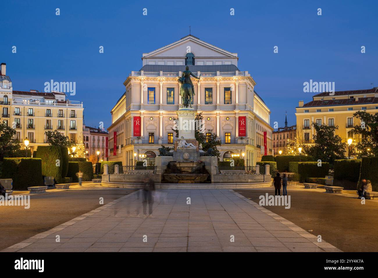 Plaza de oriente royal hi-res stock photography and images - Alamy