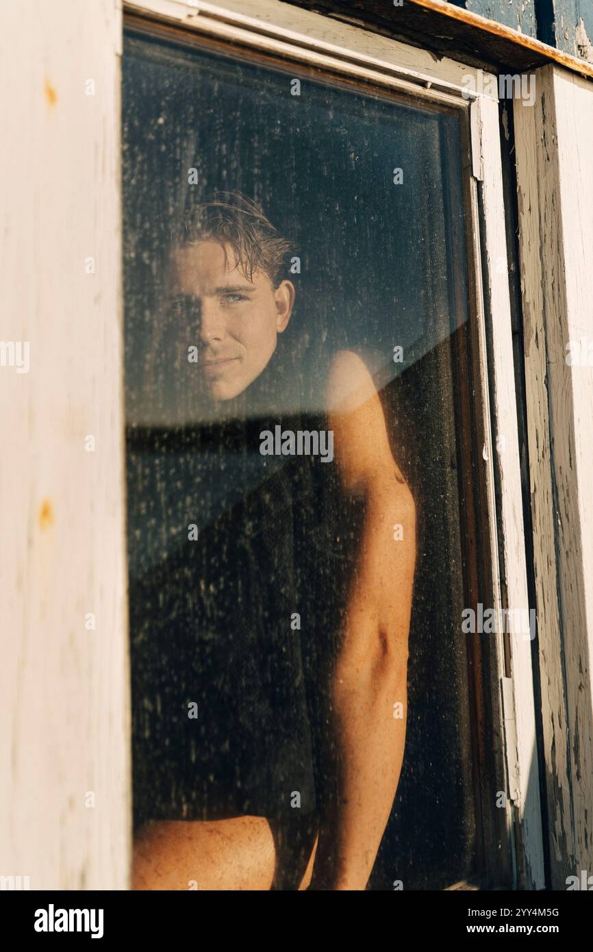 Young aboriginal man hi-res stock photography and images - Alamy