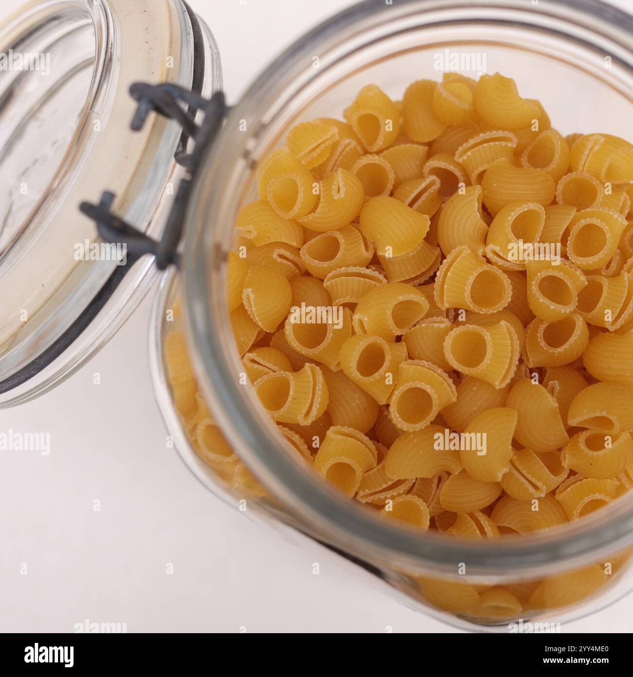 pasta macaroni raw uncooked Stock Photo - Alamy