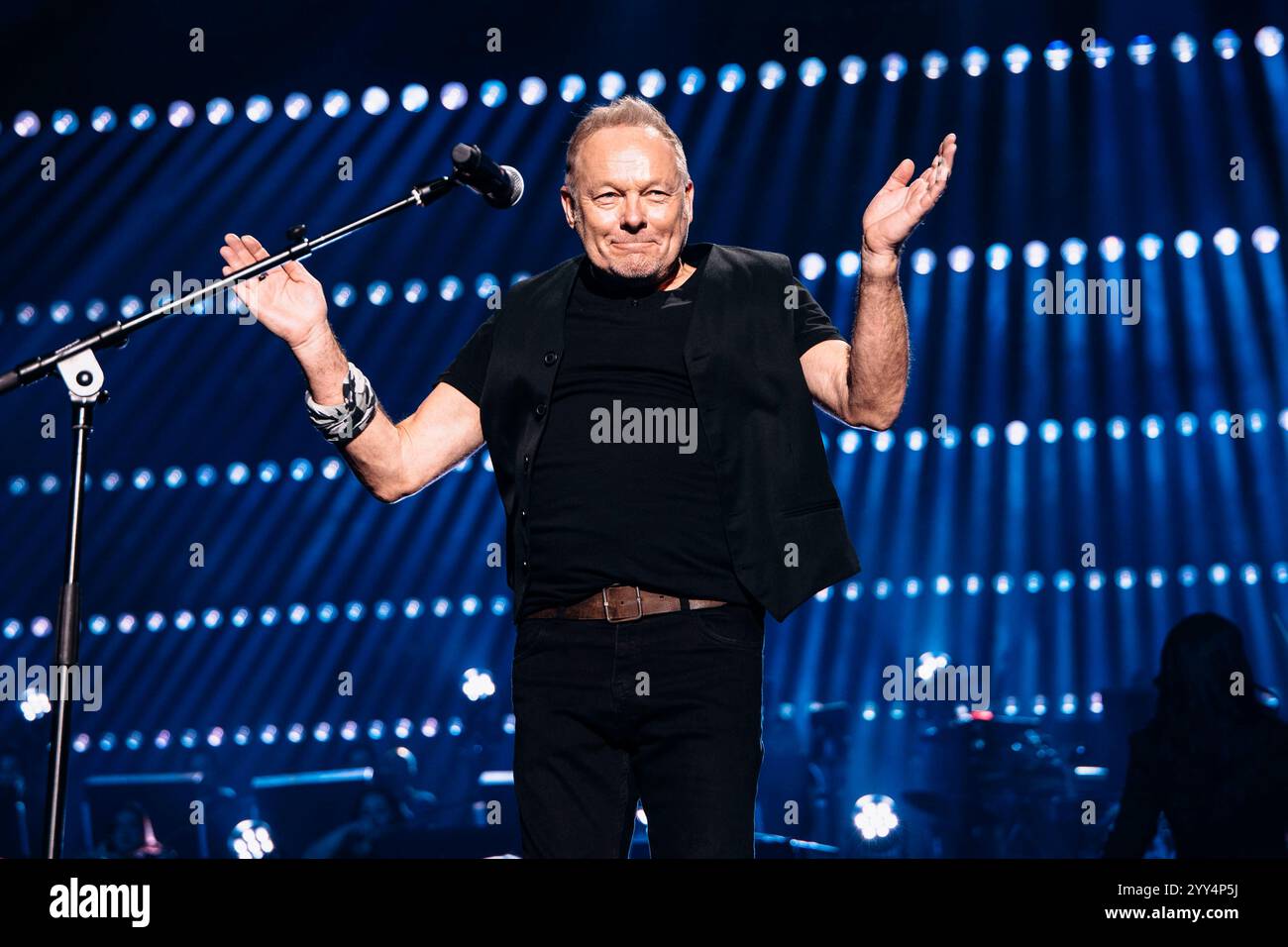 Nick van Eede von Cutting Crew live bei der 30. Night of the Proms 2024 in der Messehalle ...