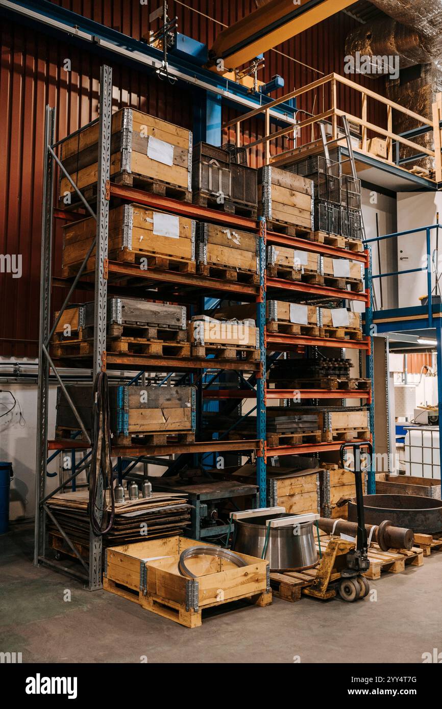 Tool storage and factory hi-res stock photography and images - Alamy