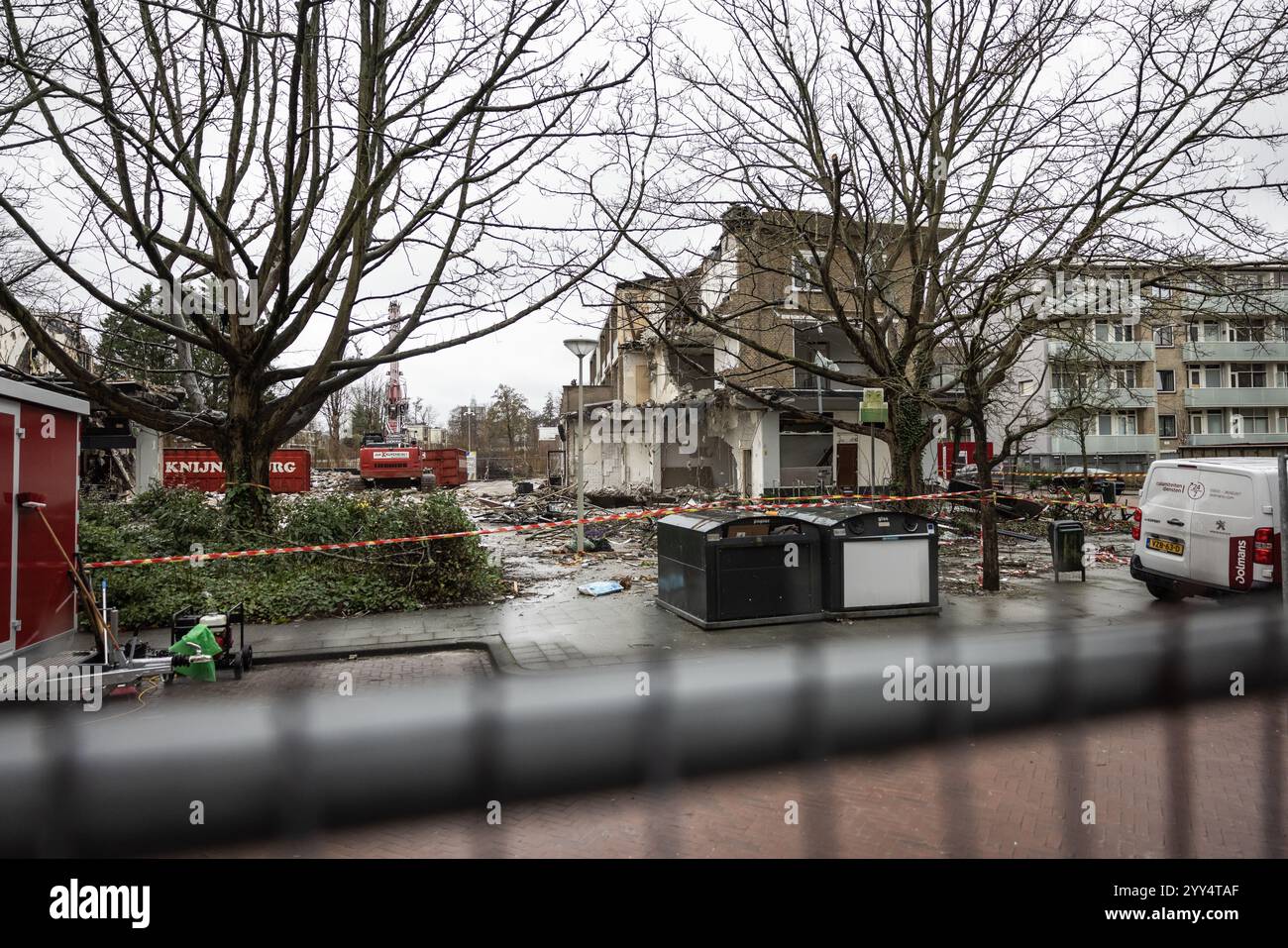 DEN HAAG - Hague's Tarwekamp, days after the explosions. Six people ...