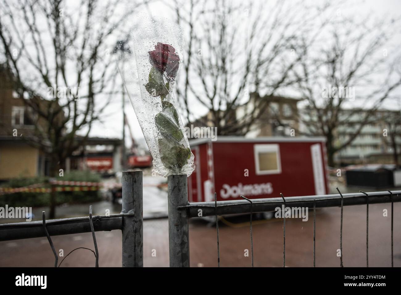 DEN HAAG - Hague's Tarwekamp, days after the explosions. Six people ...
