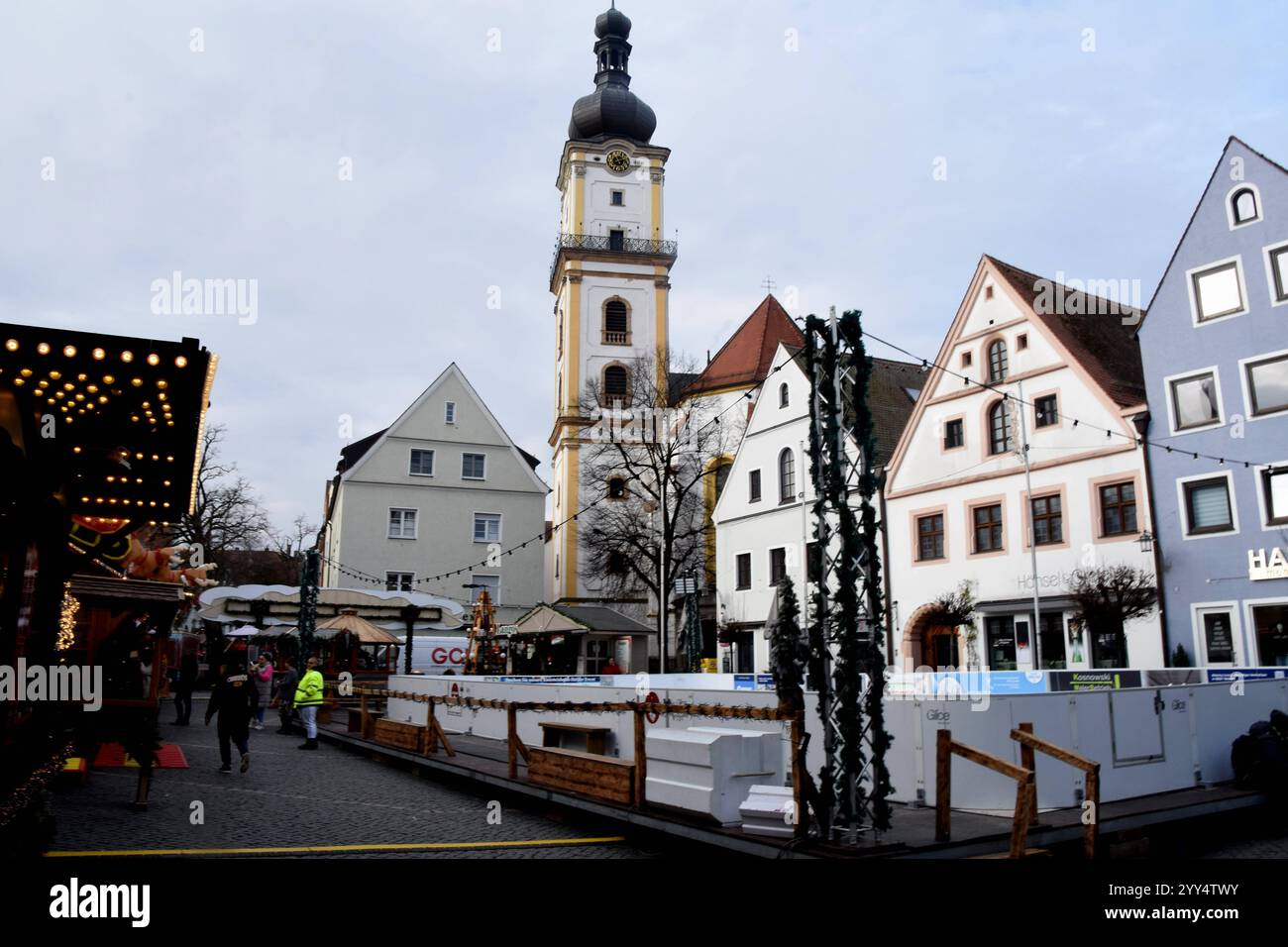 Eislaufbahn -Altes Rathaus Weiden Opf 18.12.2024 Rathausplatz Weidener ...