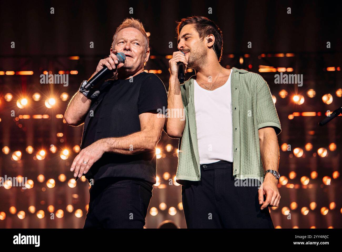 Nick van Eede Cutting Crew und Max Giesinger live bei der 30. Night of ...