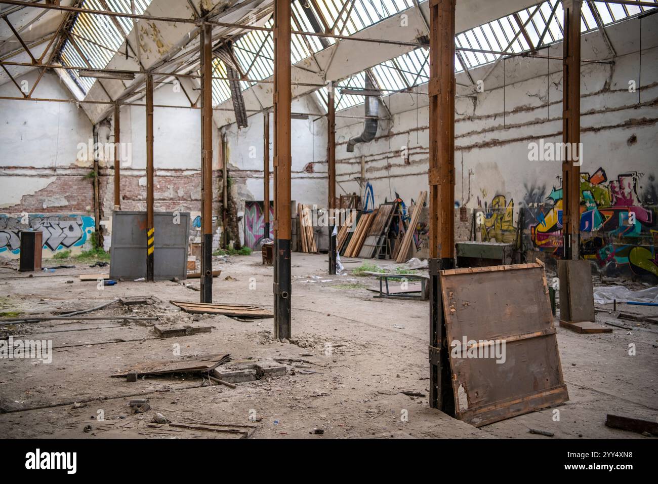 Abandoned industrial building interior. Apocalyptic scene. Ruins of ...