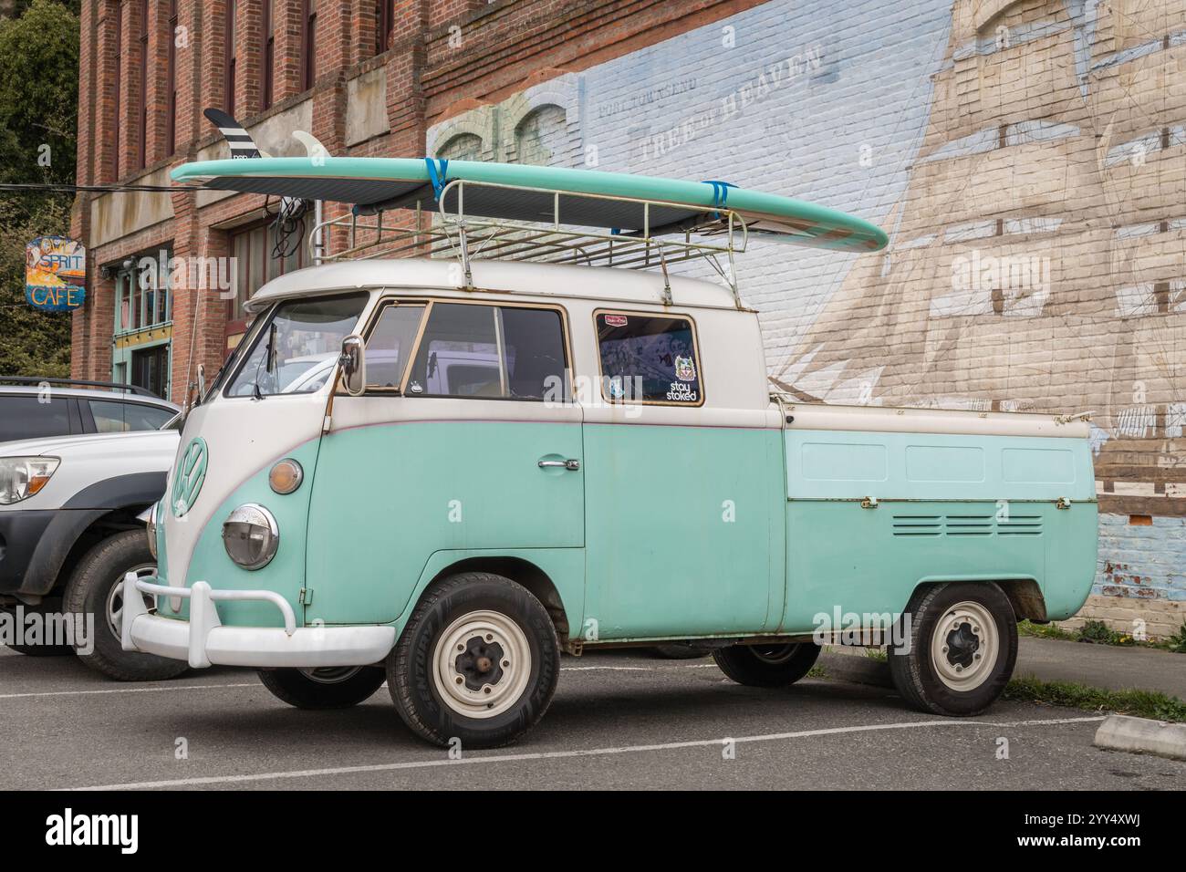Port Townsend, WA, US-March 25, 2022: Vintage 1960s blue-green VW kombi ...