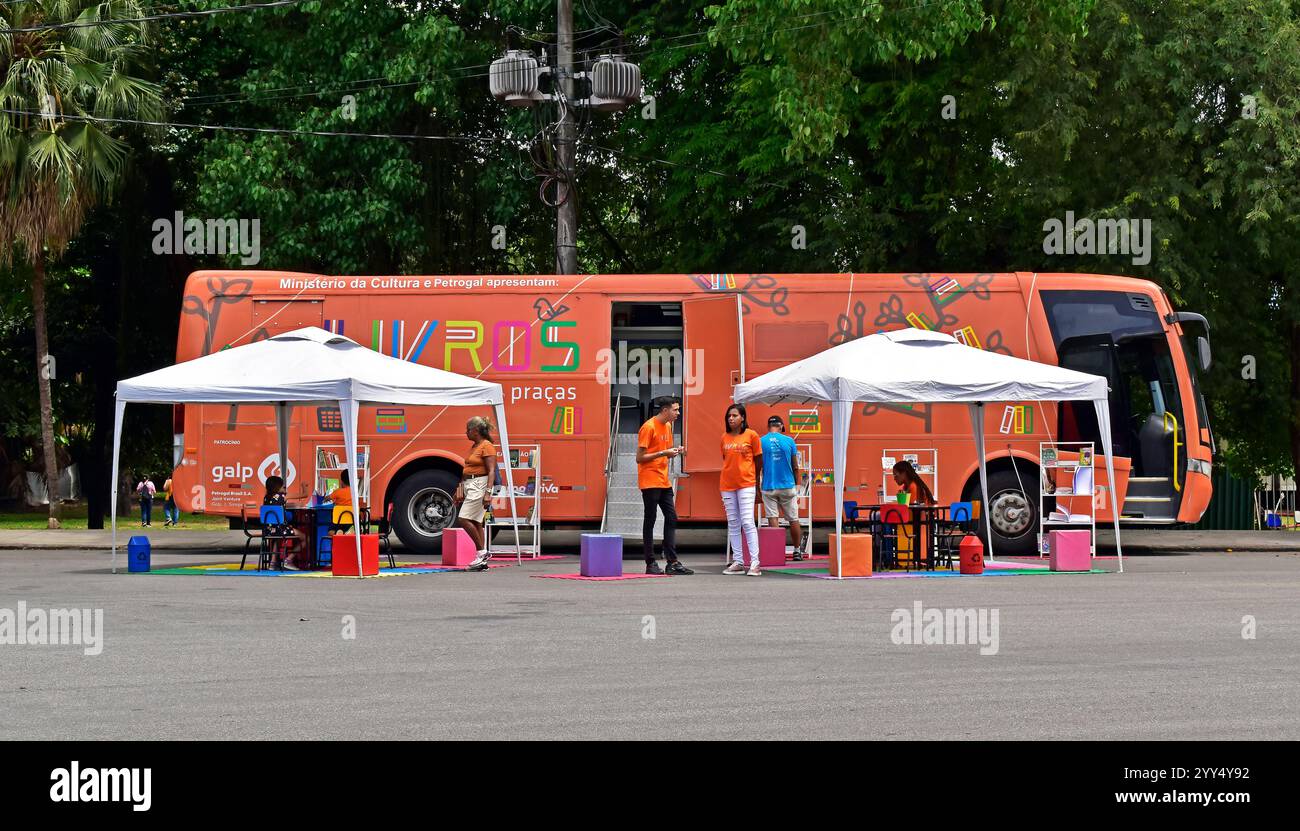 Logo de bus hi-res stock photography and images - Alamy