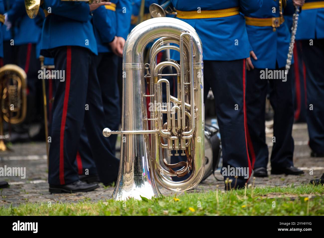 Trumpet of honor hi-res stock photography and images - Alamy