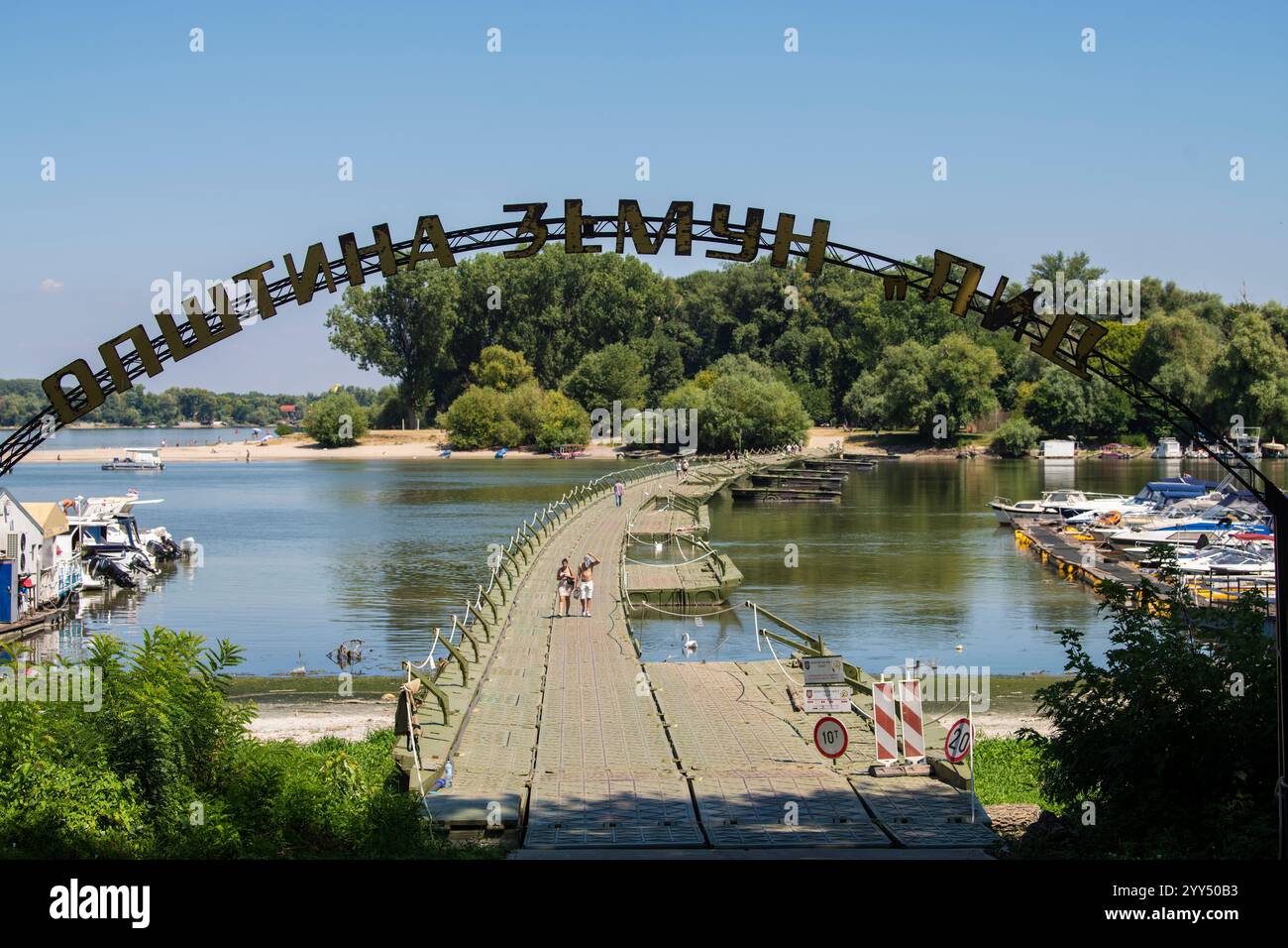 War island lido hi-res stock photography and images - Alamy