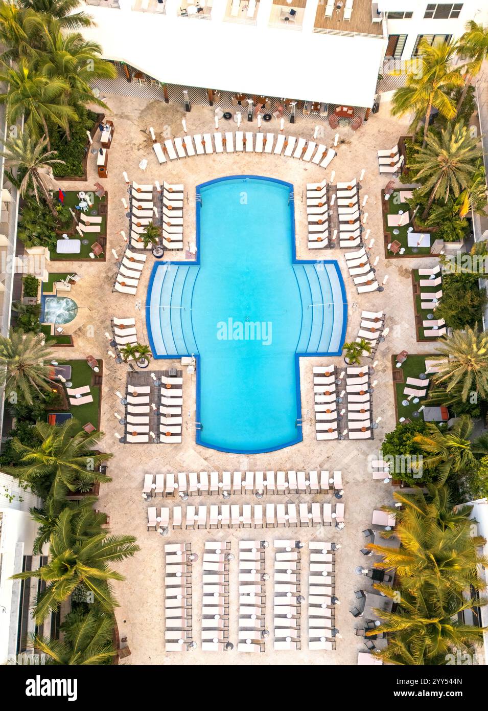 The Ritz-Carlton Miami Beach embodies timeless luxury and elegance ...