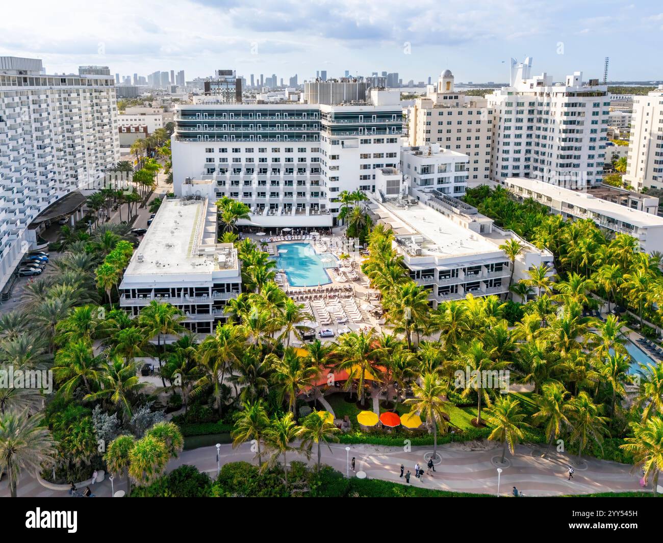 The Ritz-Carlton Miami Beach embodies timeless luxury and elegance ...