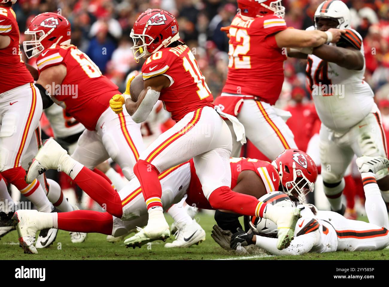 Kansas City Chiefs running back Isiah Pacheco (10) runs with the ball ...