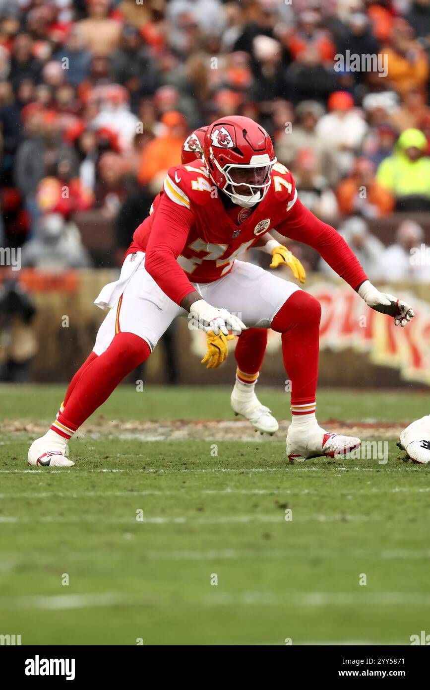 Kansas City Chiefs offensive tackle Jawaan Taylor (74) looks to make a ...