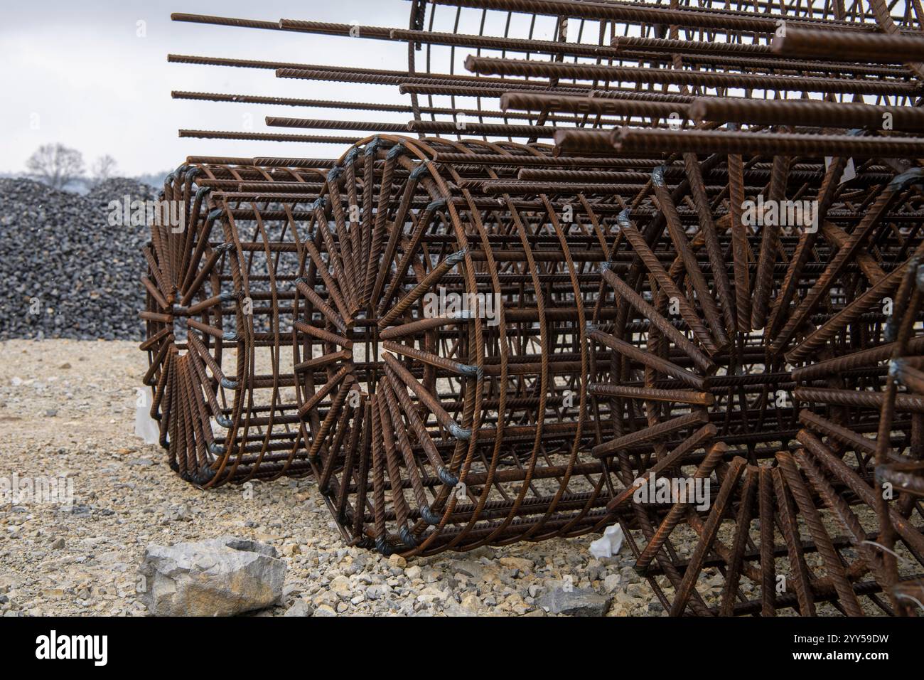 Round mesh reinforcement for columns. Rebar for concrete pillar of new ...