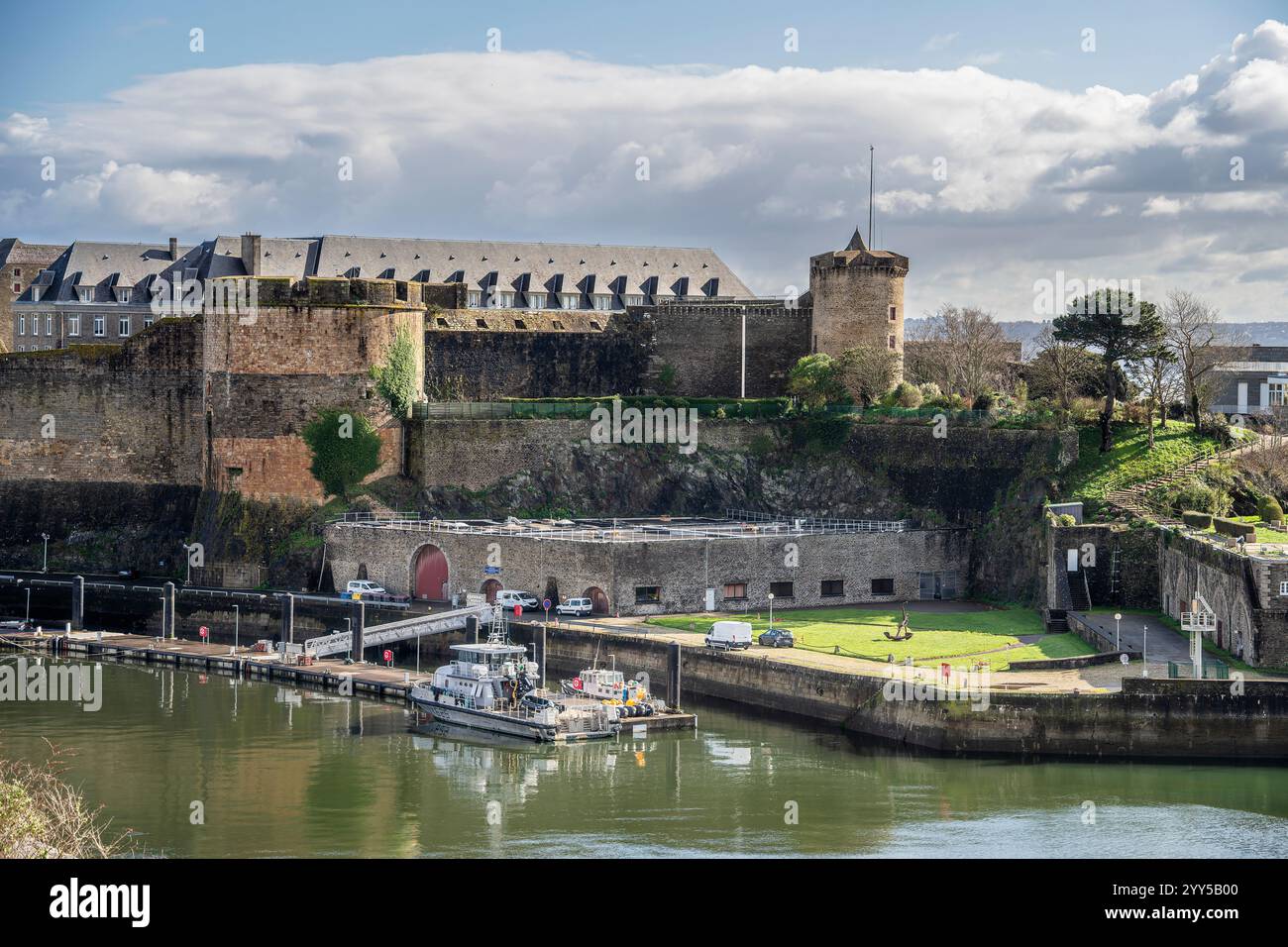 Brest waterfront hi-res stock photography and images - Alamy