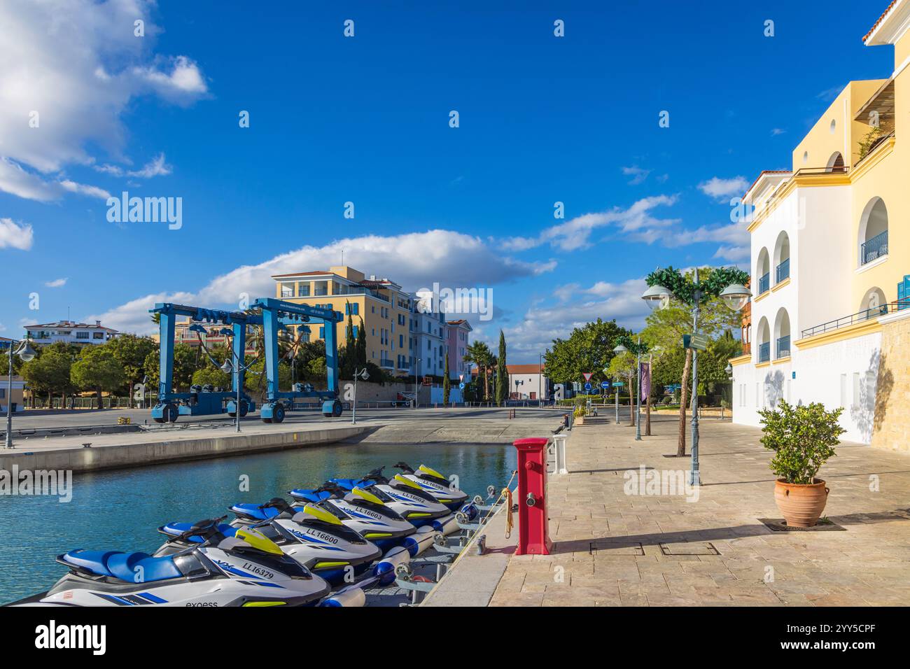 Old jet ski hi-res stock photography and images - Alamy