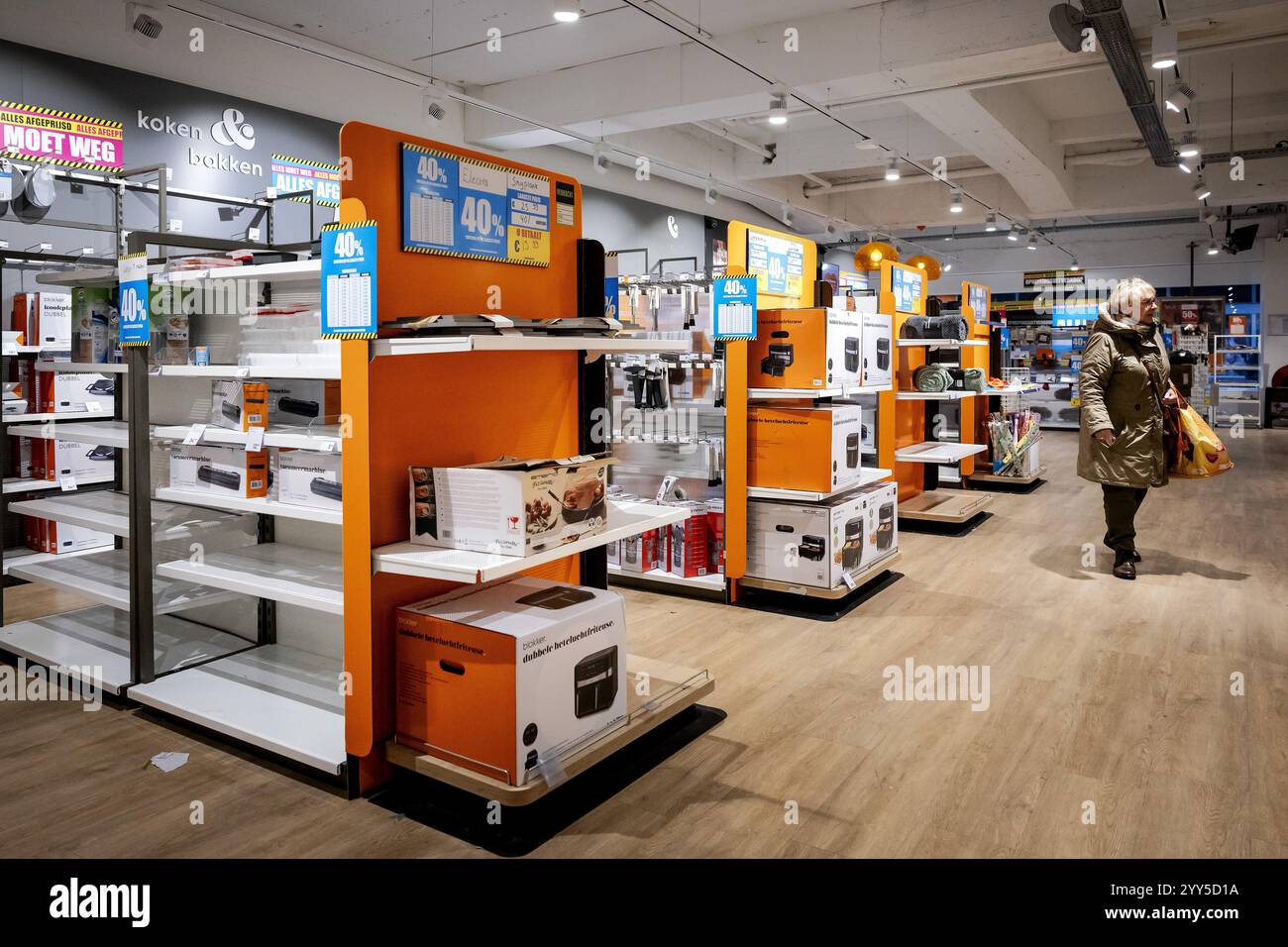 THE HAGUE - Interior of a Blokker store where closure sales are taking ...