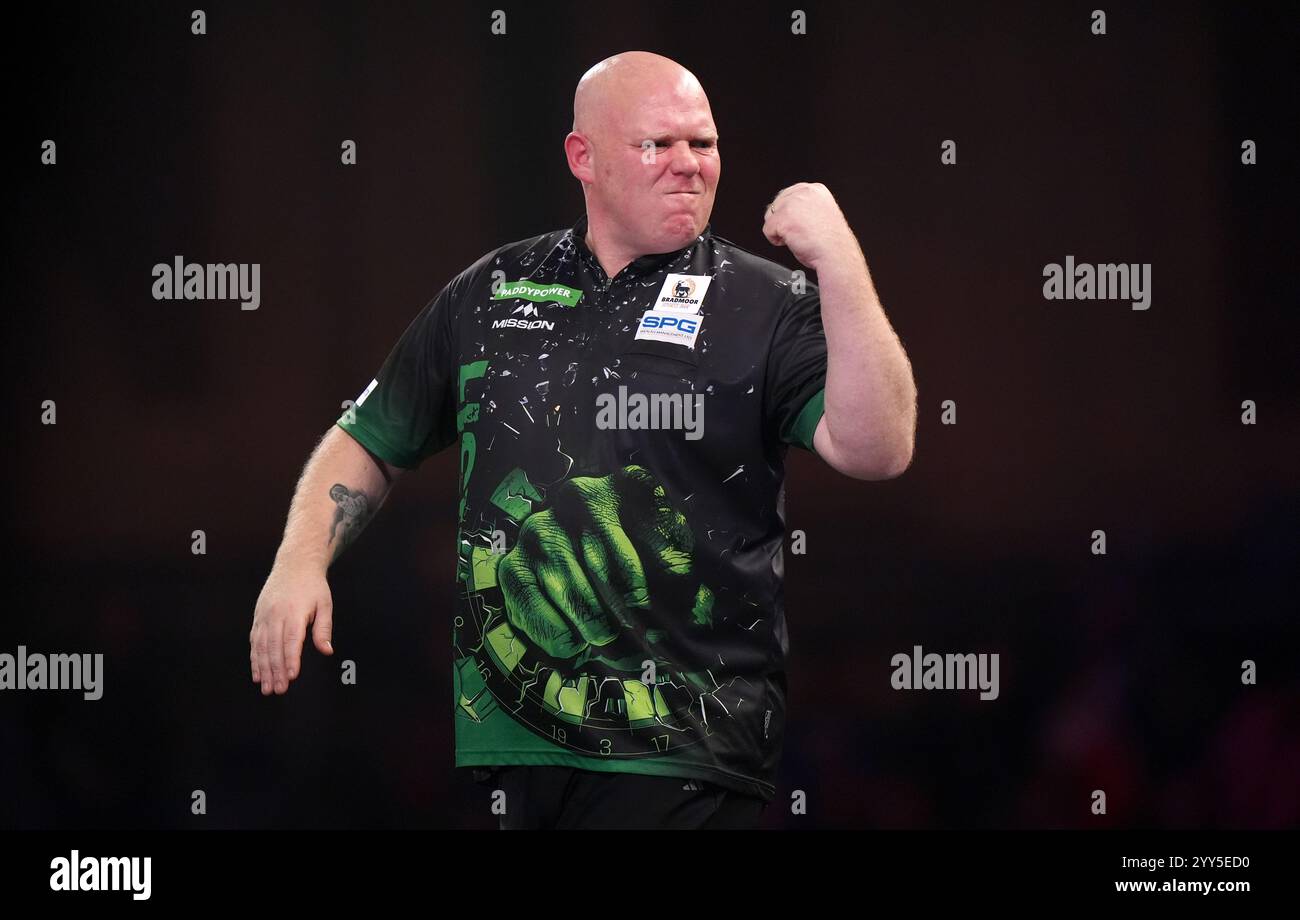 Martin Lukeman celebrates during the first round match against Nitin ...