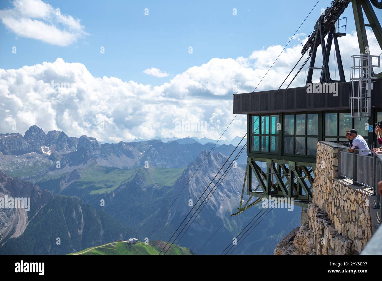 Funivia sass pordoi cable car station hi-res stock photography and ...