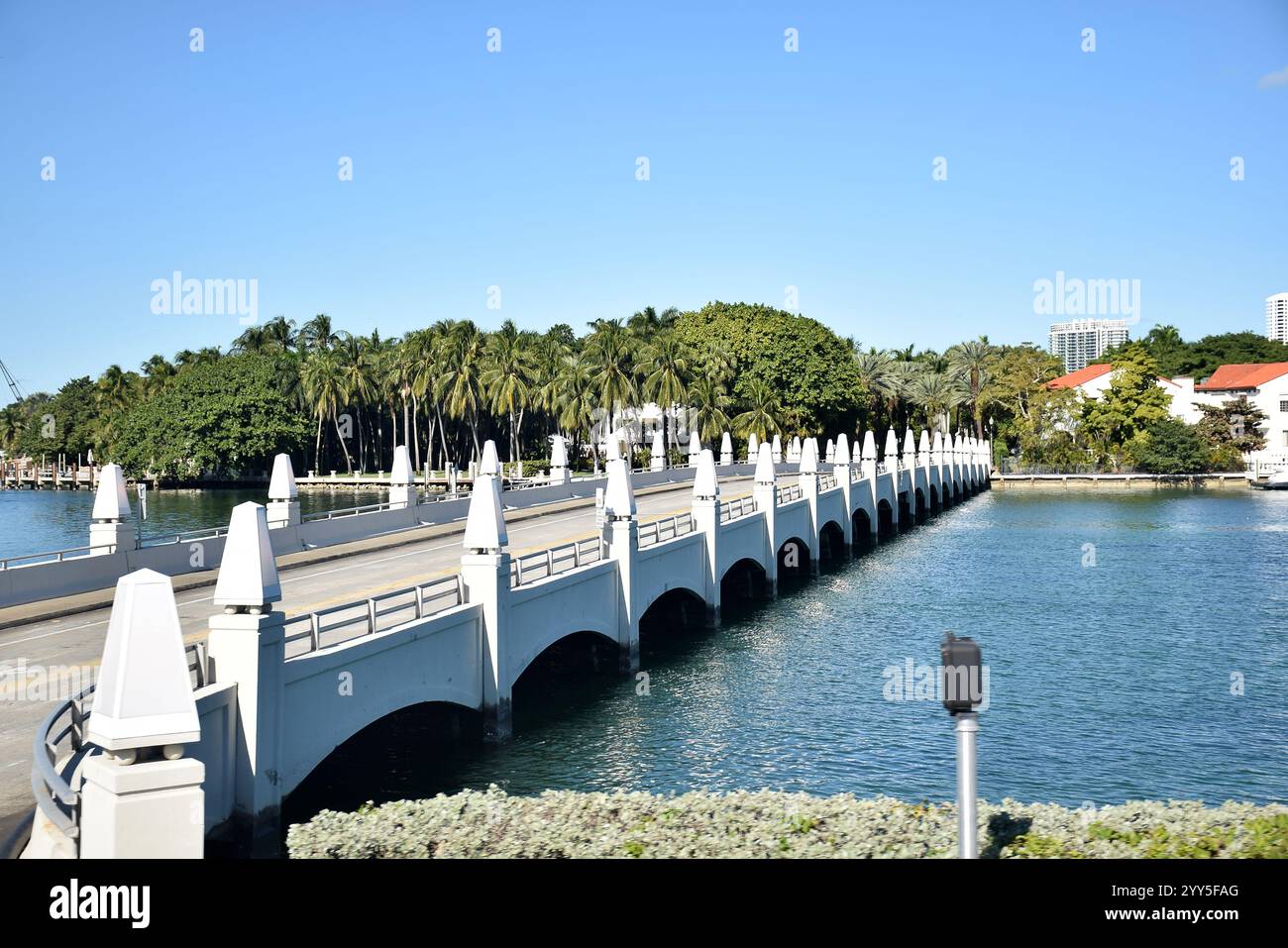Bridge Road that connects McArthur Causeway and Star Island at Miami ...
