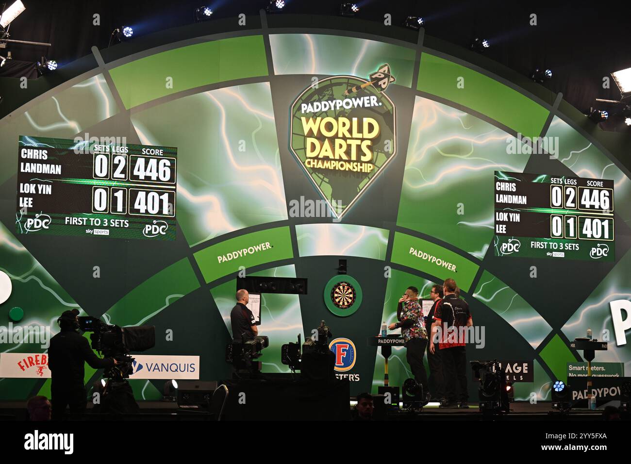 Alexandra Palace, London, UK. 19th Dec, 2024. 2024/25 PDC Paddy Power ...