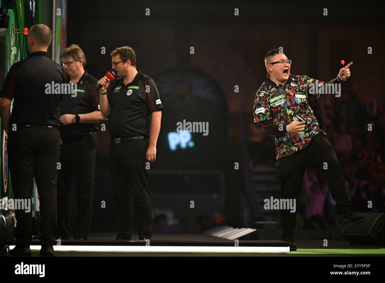 Alexandra Palace, London, UK. 19th Dec, 2024. 2024/25 PDC Paddy Power ...