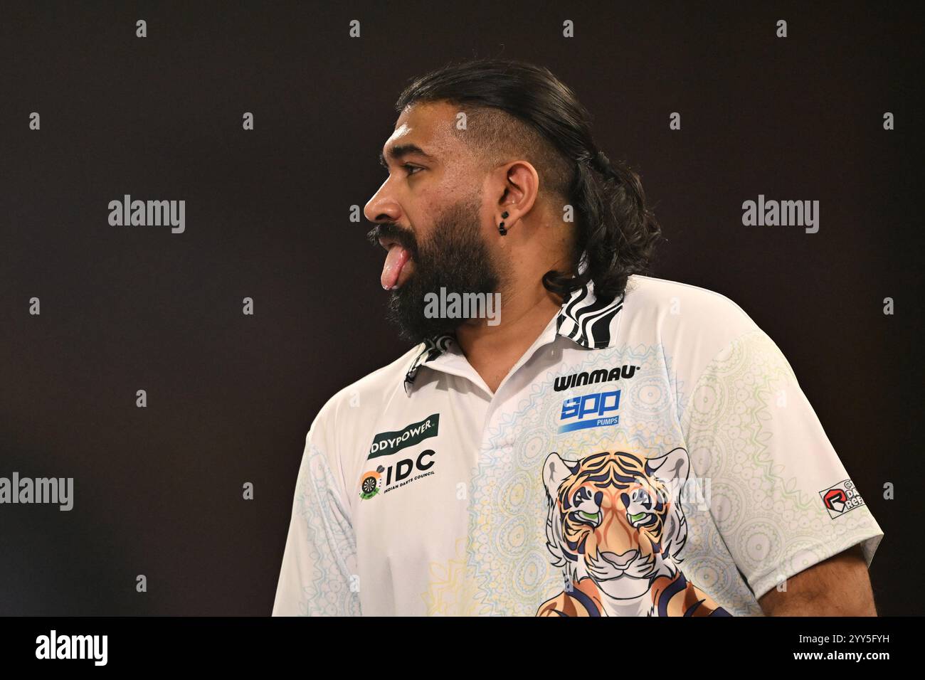 Alexandra Palace, London, UK. 19th Dec, 2024. 2024/25 PDC Paddy Power ...