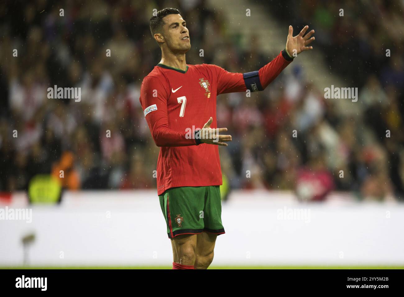 Cristiano ronaldo left hi-res stock photography and images - Alamy