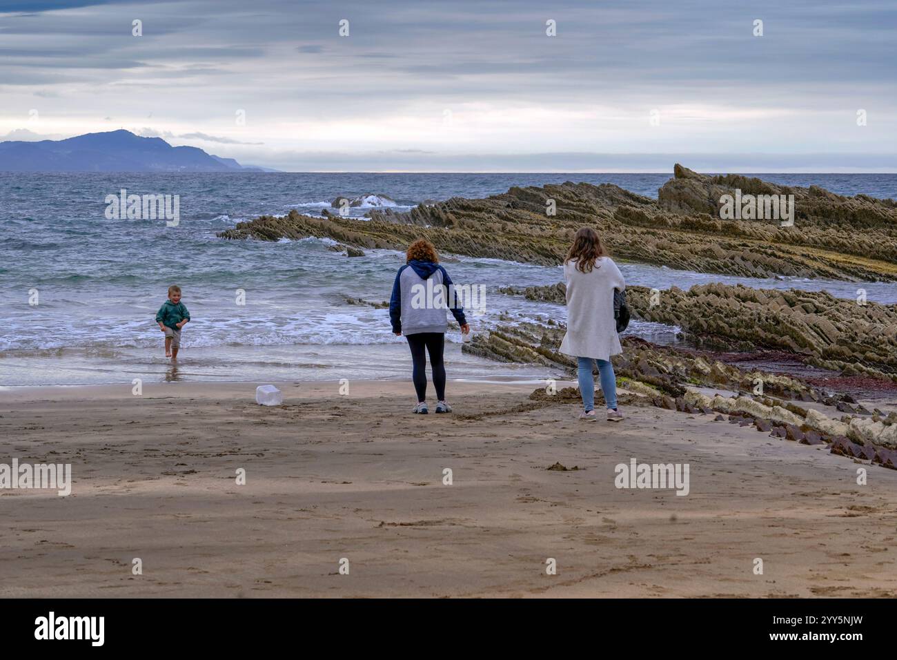 On the beach of the Biscay Bay, Zumaia, Basque country Stock Photo - Alamy