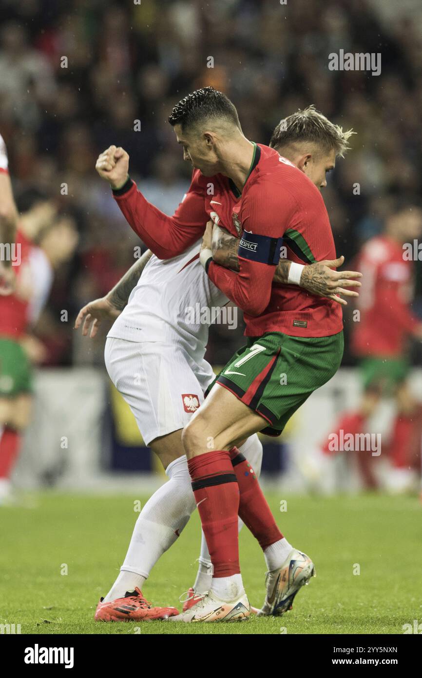 Right two backs hi-res stock photography and images - Alamy