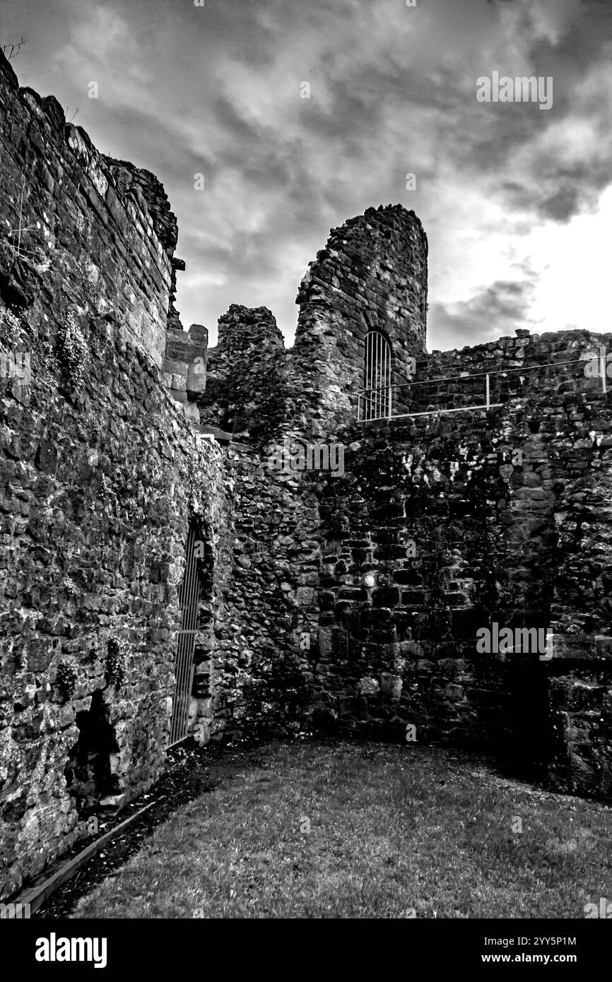 Broken walls of Chepstow Castle in Black and White Stock Photo - Alamy