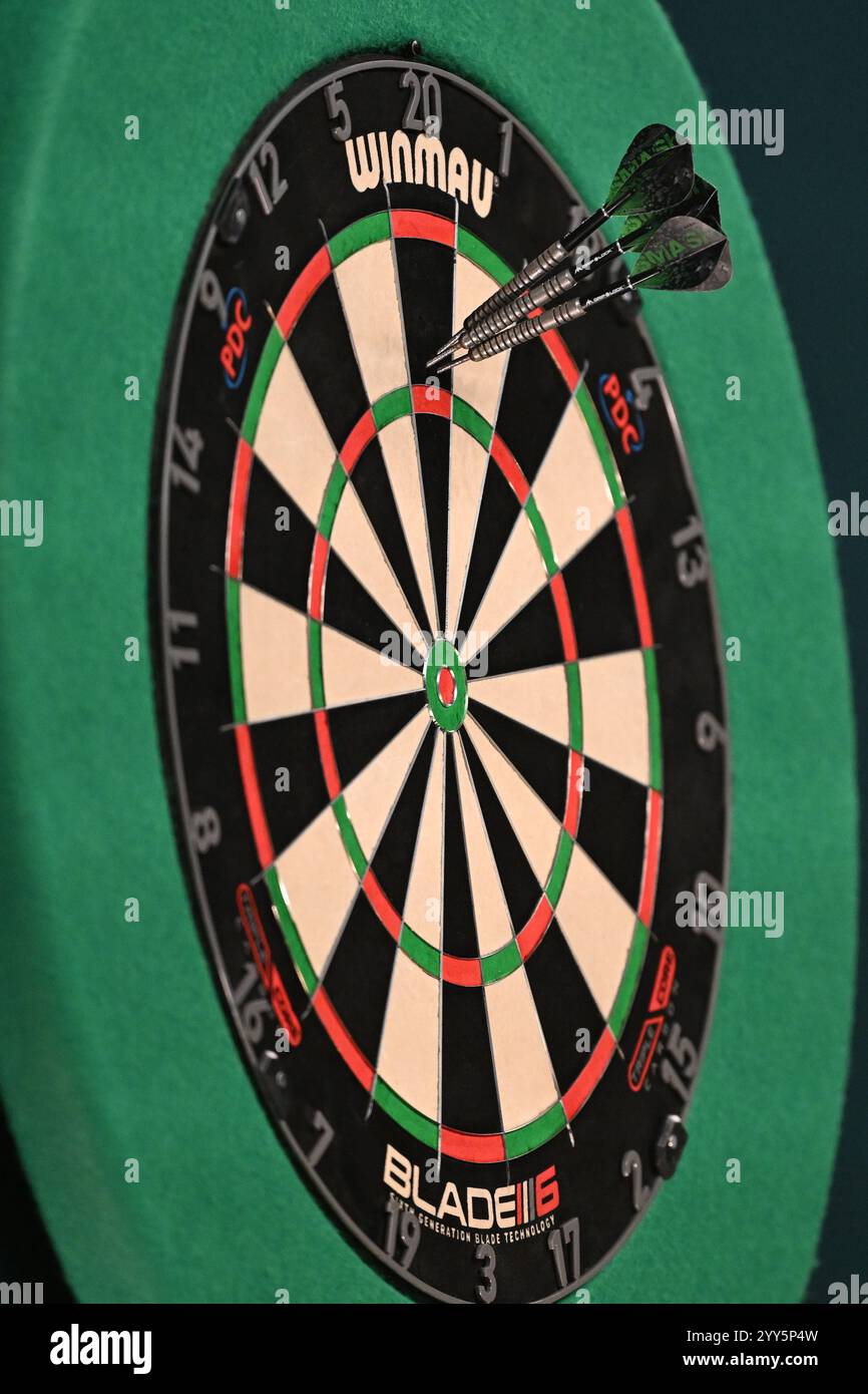 Alexandra Palace, London, UK. 19th Dec, 2024. 2024/25 PDC Paddy Power ...