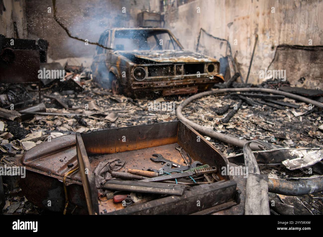 Body of the burnt car hi-res stock photography and images - Alamy